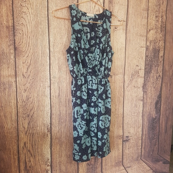 Everly | Dresses | Everly Blue Floral Midi Dress Size 3 | Poshmark